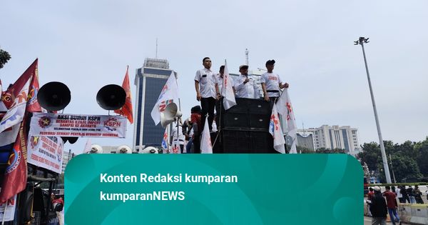 Demo Buruh di Patung Kuda: Jalan Medan Merdeka Ditutup, 1.613 Polisi Disiagakan | kumparan.com